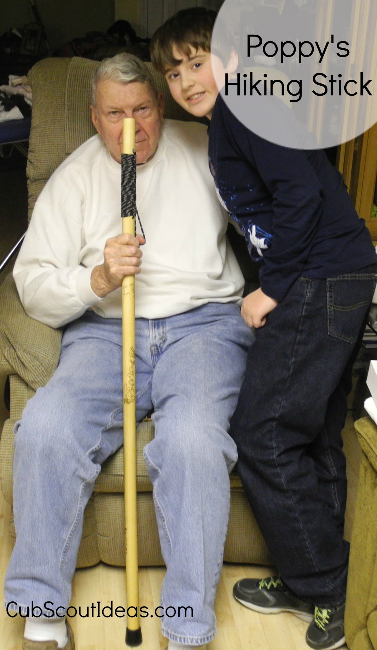 How to Easily Make a DIY Hiking Stick » Cub Scout Ideas